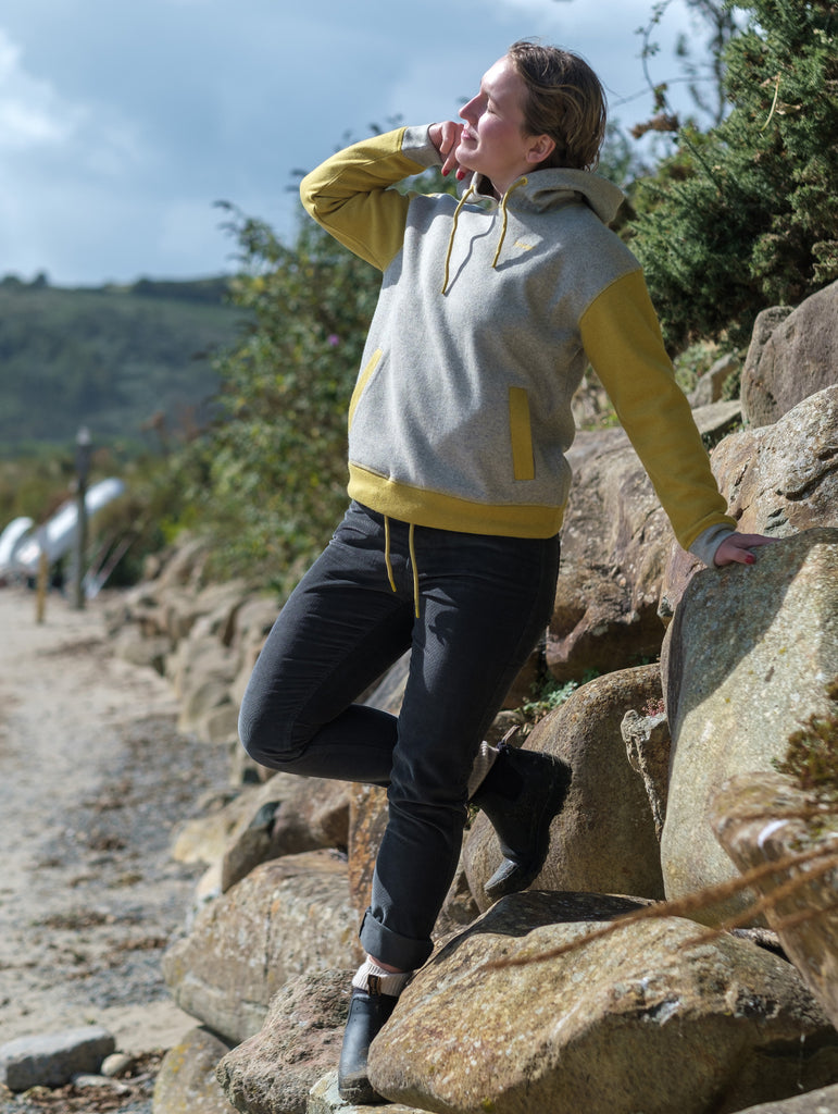 howies - Women's Deri Wool Hoody / Grey Moss